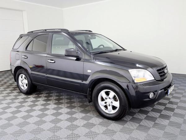 Black Kia Sorento 2007 in Tallinn, with an engine capacity of 2.50 L and mileage of 429 thousand km for 1999 €, photo 9 on AUTOMOTO.COM.LV