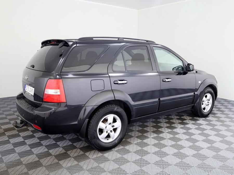 Melns Kia Sorento 2007 Tallina, ar dzinēja tilpumu 2.50 L un nobraukumu 429 tūkst. km par 1999 €, foto 12 vietnē AUTOMOTO.COM.LV