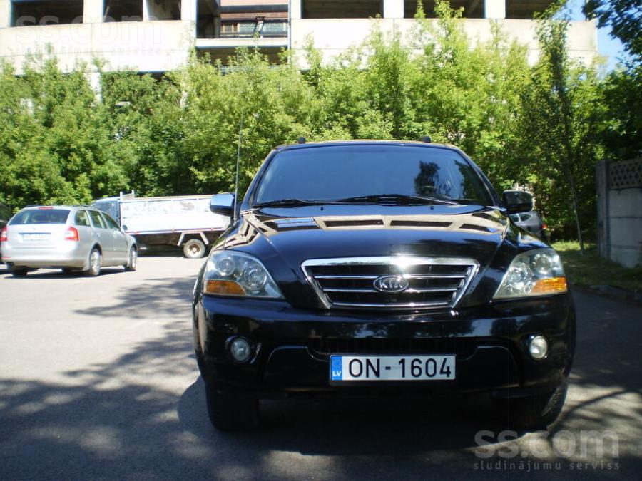 Melns Kia Sorento 2007 Daugavpils, ar dzinēja tilpumu 2.50 L un nobraukumu 310 tūkst. km par 2900 €, foto 6 vietnē AUTOMOTO.COM.LV