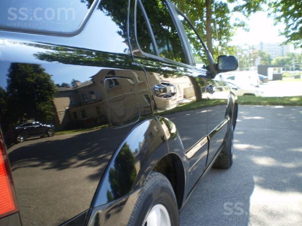 Black Kia Sorento 2007 in Daugavpils, with an engine capacity of 2.50 L and mileage of 310 thousand km for 2900 €, photo 8 on AUTOMOTO.COM.LV