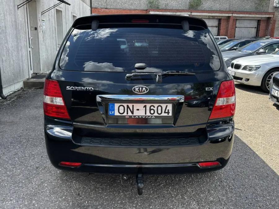 Melns Kia Sorento 2007 Daugavpils, ar dzinēja tilpumu 2.50 L un nobraukumu 308 tūkst. km par 2900 €, foto 6 vietnē AUTOMOTO.COM.LV