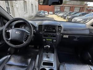 Melns Kia Sorento 2007 Daugavpils, ar dzinēja tilpumu 2.50 L un nobraukumu 308 tūkst. km par 2900 €, foto 8 vietnē AUTOMOTO.COM.LV