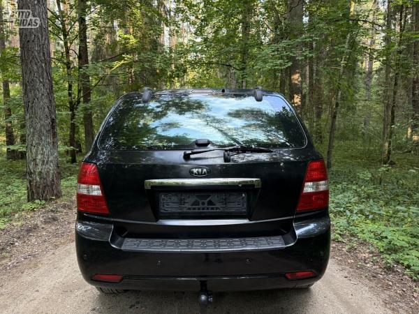 Melns Kia Sorento 2007 Prienai, ar dzinēja tilpumu 2.50 L un nobraukumu 365 tūkst. km par 3200 €, foto 4 vietnē AUTOMOTO.COM.LV