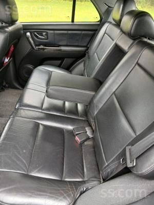 Black Kia Sorento 2007 in Kuldiga, with an engine capacity of 2.50 L and mileage of 321 thousand km for 1780 €, photo 8 on AUTOMOTO.COM.LV