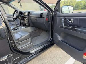 Black Kia Sorento 2007 in Kaunas, with an engine capacity of 0.00 L and mileage of 247 thousand km for 3650 €, photo 12 on AUTOMOTO.COM.LV