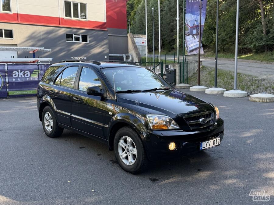 Black Kia Sorento 2007 in Vilnius, with an engine capacity of 2.50 L and mileage of 271 thousand km for 2300 €, photo 7 on AUTOMOTO.COM.LV