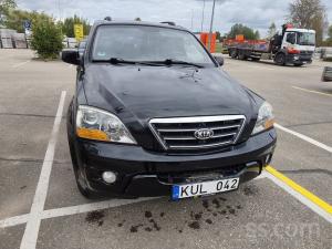 Melns Kia Sorento 2007 Daugavpils, ar dzinēja tilpumu 2.50 L un nobraukumu 277 tūkst. km par 2900 €, foto  vietnē AUTOMOTO.COM.LV