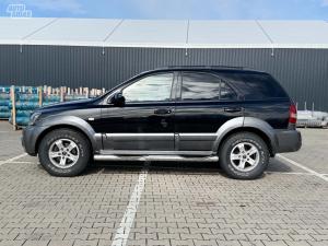 Black Kia Sorento 2007 in Kaunas, with an engine capacity of 2.50 L and mileage of 240 thousand km for 2150 €, photo 5 on AUTOMOTO.COM.LV