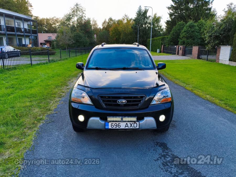 Melns Kia Sorento 2007 Tallina, ar dzinēja tilpumu 2.50 L un nobraukumu 290 tūkst. km par 2900 €, foto 4 vietnē AUTOMOTO.COM.LV