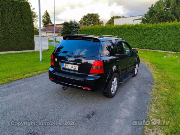 Kia Sorento 2007 Tallina vietnē Melns Kia Sorento 2007 Tallina, ar dzinēja tilpumu 2.50 L un nobraukumu 290 tūkst. km par 2900 €, foto 7 vietnē AUTOMOTO.COM.LV