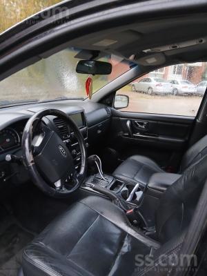 Melns Kia Sorento 2007 Kuldīga, ar dzinēja tilpumu 2.50 L un nobraukumu 321 tūkst. km par 1780 €, foto 3 vietnē AUTOMOTO.COM.LV