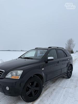 Black Kia Sorento 2008 in Prienai, with an engine capacity of 2.50 L and mileage of 188 thousand km for 2950 €, photo 3 on AUTOMOTO.COM.LV