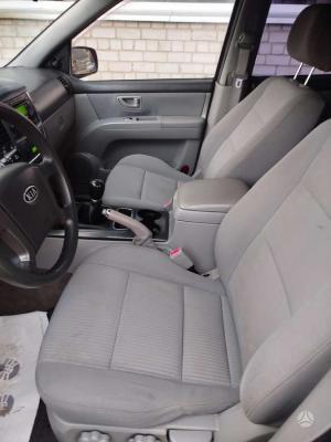 Melns Kia Sorento 2008 Kretinga, ar dzinēja tilpumu 2.50 L un nobraukumu 235 tūkst. km par 3150 €, foto 6 vietnē AUTOMOTO.COM.LV