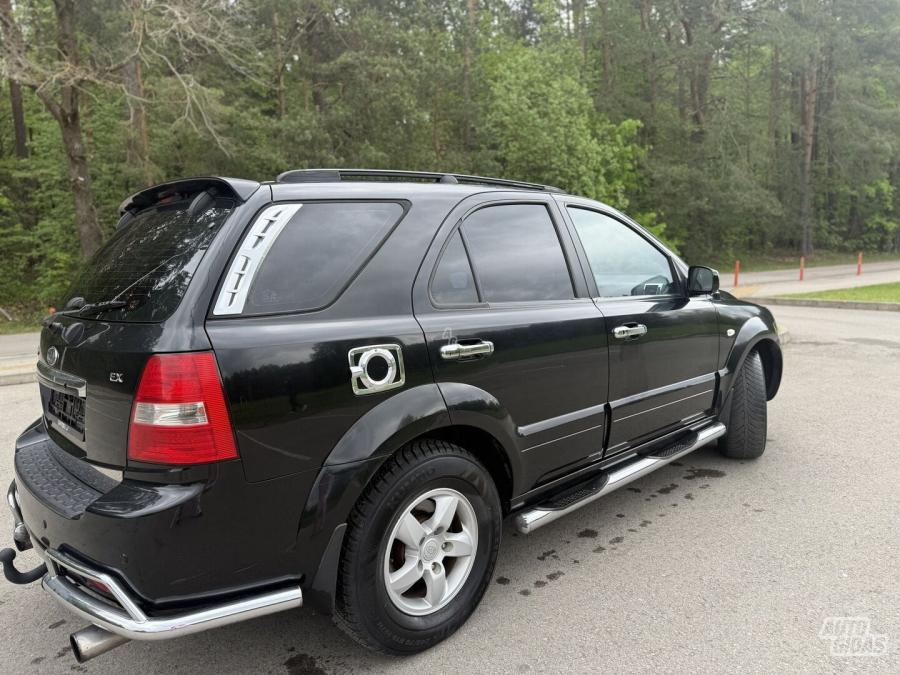 Melns Kia Sorento 2008 Prienai, ar dzinēja tilpumu 2.50 L un nobraukumu 292 tūkst. km par 3800 €, foto 13 vietnē AUTOMOTO.COM.LV