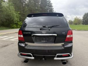 Melns Kia Sorento 2008 Prienai, ar dzinēja tilpumu 2.50 L un nobraukumu 292 tūkst. km par 3800 €, foto 17 vietnē AUTOMOTO.COM.LV