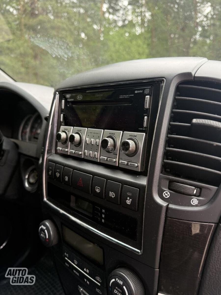 Melns Kia Sorento 2008 Prienai, ar dzinēja tilpumu 2.50 L un nobraukumu 292 tūkst. km par 3800 €, foto 28 vietnē AUTOMOTO.COM.LV