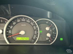 Melns Kia Sorento 2008 Prienai, ar dzinēja tilpumu 2.50 L un nobraukumu 292 tūkst. km par 3800 €, foto 35 vietnē AUTOMOTO.COM.LV