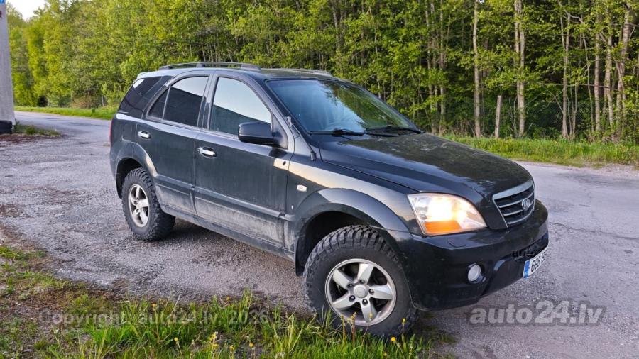 Melns Kia Sorento 2008 Tallina, ar dzinēja tilpumu 2.50 L un nobraukumu 0 tūkst. km par 2000 €, foto 1 vietnē AUTOMOTO.COM.LV