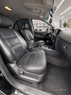 Melns Kia Sorento 2008 Tallina, ar dzinēja tilpumu 2.50 L un nobraukumu 326 tūkst. km par 2999 €, foto 6 vietnē AUTOMOTO.COM.LV
