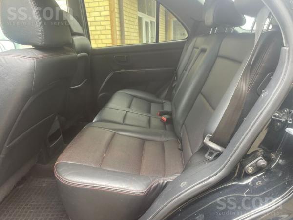 Melns Kia Sorento 2008 Tukums, ar dzinēja tilpumu 2.50 L un nobraukumu 0 tūkst. km par 2950 €, foto 8 vietnē AUTOMOTO.COM.LV