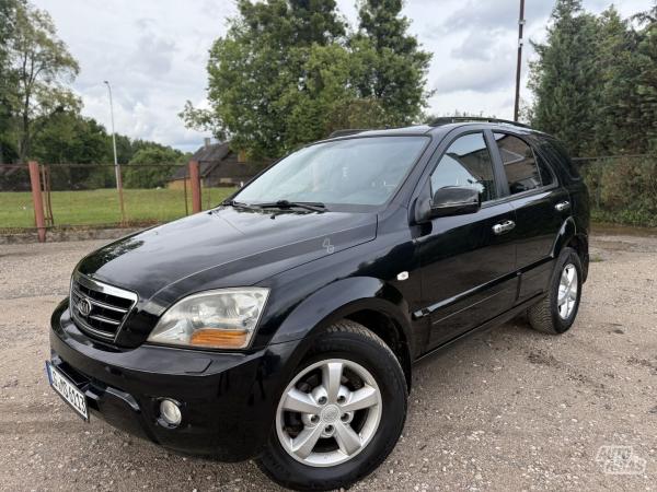 Black Kia Sorento 2008 in Prienai, with an engine capacity of 2.50 L and mileage of 211 thousand km for 3500 €, photo 4 on AUTOMOTO.COM.LV