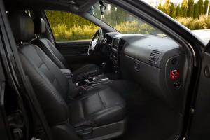Melns Kia Sorento 2008 Jelgava, ar dzinēja tilpumu 2.50 L un nobraukumu 274 tūkst. km par 4100 €, foto 16 vietnē AUTOMOTO.COM.LV