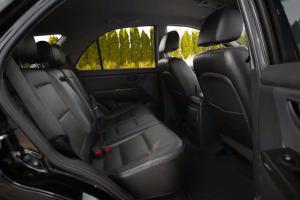 Melns Kia Sorento 2008 Jelgava, ar dzinēja tilpumu 2.50 L un nobraukumu 274 tūkst. km par 4100 €, foto 18 vietnē AUTOMOTO.COM.LV