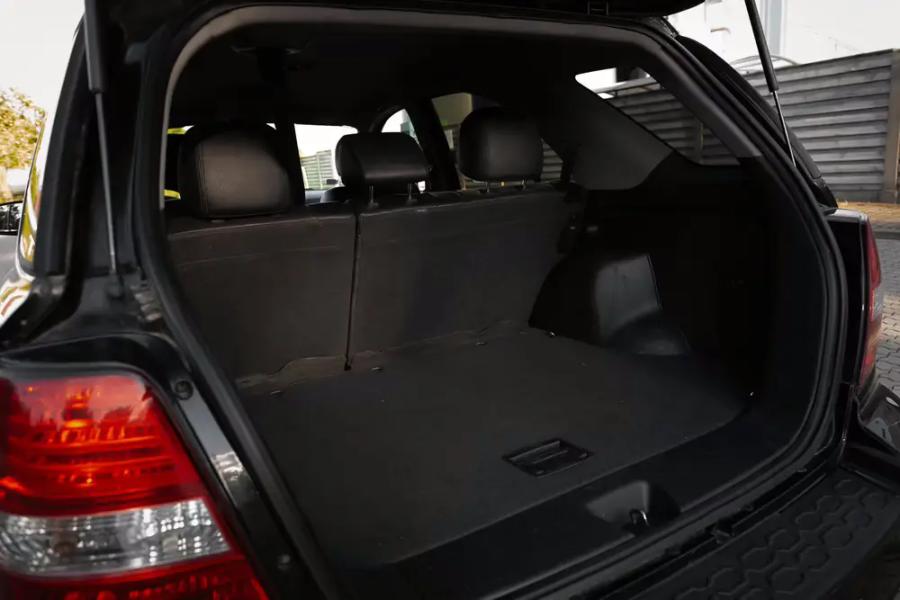 Melns Kia Sorento 2008 Jelgava, ar dzinēja tilpumu 2.50 L un nobraukumu 274 tūkst. km par 4100 €, foto 19 vietnē AUTOMOTO.COM.LV