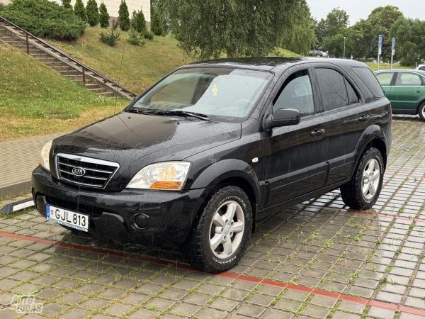 Черный Киа Соренто 2008 в Укмерге, объемом двигателя 2.50 л и пробегом 370 тыс. км за 2350 €, фото 1 на AUTOMOTO.COM.LV