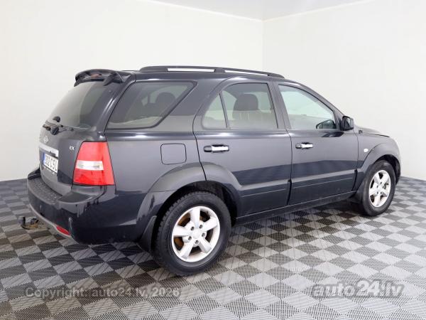 Melns Kia Sorento 2008 Tallina, ar dzinēja tilpumu 2.50 L un nobraukumu 238 tūkst. km par 899 €, foto 3 vietnē AUTOMOTO.COM.LV
