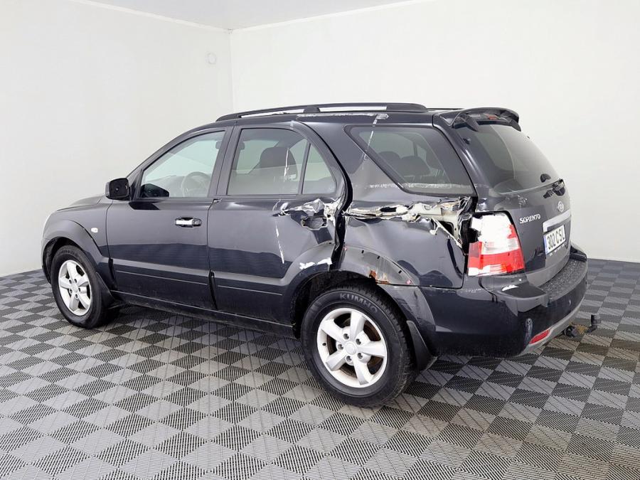 Melns Kia Sorento 2008 Tallina, ar dzinēja tilpumu 2.50 L un nobraukumu 238 tūkst. km par 899 €, foto 12 vietnē AUTOMOTO.COM.LV