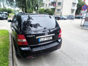 Black Kia Sorento 2008 in Dobele, with an engine capacity of 2.50 L and mileage of 277 thousand km for 2700 €, photo 4 on AUTOMOTO.COM.LV