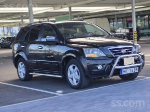 Melns Kia Sorento 2008 Rīga, ar dzinēja tilpumu 2.50 L un nobraukumu 300 tūkst. km par 1990 €, foto 3 vietnē AUTOMOTO.COM.LV