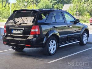 Melns Kia Sorento 2008 Rīga, ar dzinēja tilpumu 2.50 L un nobraukumu 300 tūkst. km par 1990 €, foto 4 vietnē AUTOMOTO.COM.LV