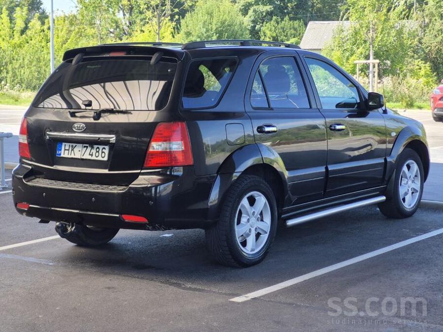 Melns Kia Sorento 2008 Rīga, ar dzinēja tilpumu 2.50 L un nobraukumu 300 tūkst. km par 1990 €, foto 4 vietnē AUTOMOTO.COM.LV