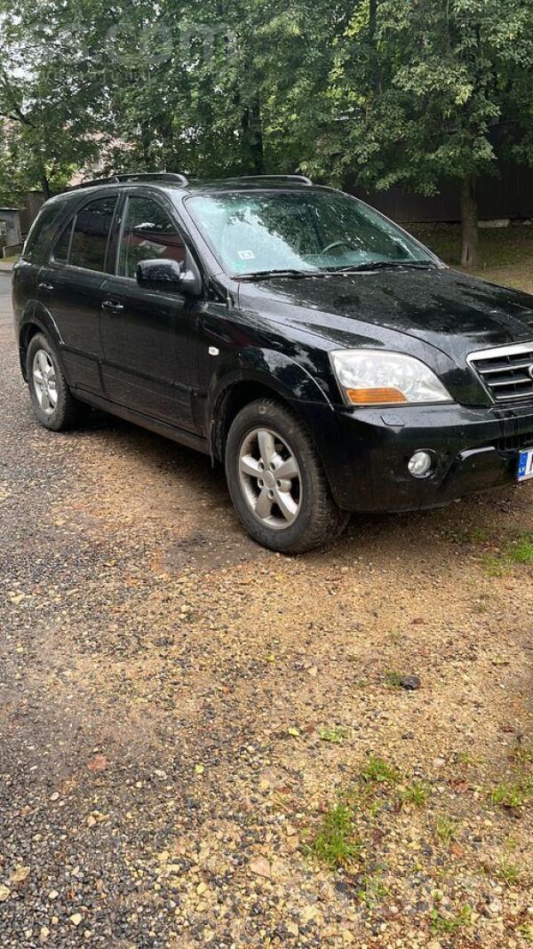 Melns Kia Sorento 2008 Rīga, ar dzinēja tilpumu 2.50 L un nobraukumu 338 tūkst. km par 2300 €, foto 5 vietnē AUTOMOTO.COM.LV