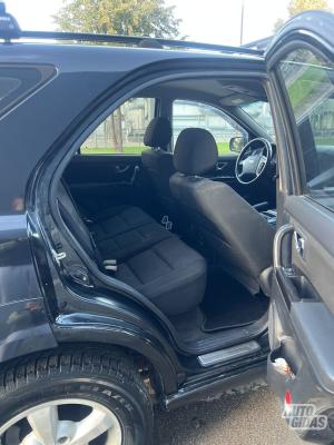 Black Kia Sorento 2008 in Klaipeda, with an engine capacity of 2.50 L and mileage of 313 thousand km for 2500 €, photo 9 on AUTOMOTO.COM.LV