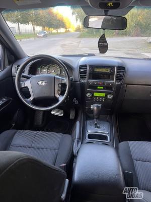Black Kia Sorento 2008 in Klaipeda, with an engine capacity of 2.50 L and mileage of 313 thousand km for 2500 €, photo 10 on AUTOMOTO.COM.LV