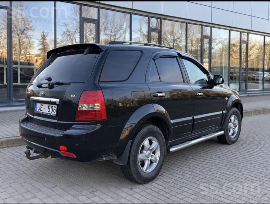Melns Kia Sorento 2008 Liepāja, ar dzinēja tilpumu 2.50 L un nobraukumu 241 tūkst. km par 2999 €, foto 3 vietnē AUTOMOTO.COM.LV