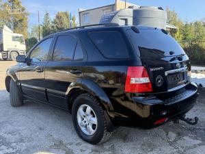 Melns Kia Sorento 2008 Prienai, ar dzinēja tilpumu 2.50 L un nobraukumu 262 tūkst. km par 3150 €, foto 5 vietnē AUTOMOTO.COM.LV