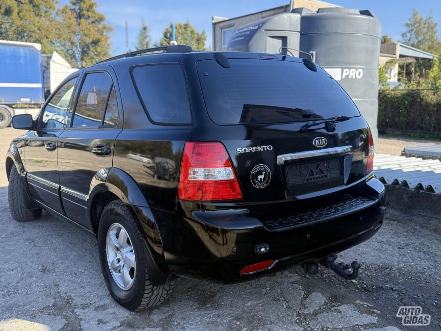 Melns Kia Sorento 2008 Prienai, ar dzinēja tilpumu 2.50 L un nobraukumu 262 tūkst. km par 3150 €, foto 6 vietnē AUTOMOTO.COM.LV