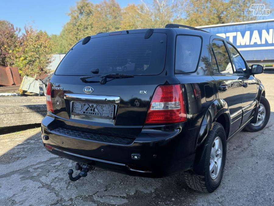 Melns Kia Sorento 2008 Prienai, ar dzinēja tilpumu 2.50 L un nobraukumu 262 tūkst. km par 3150 €, foto 7 vietnē AUTOMOTO.COM.LV