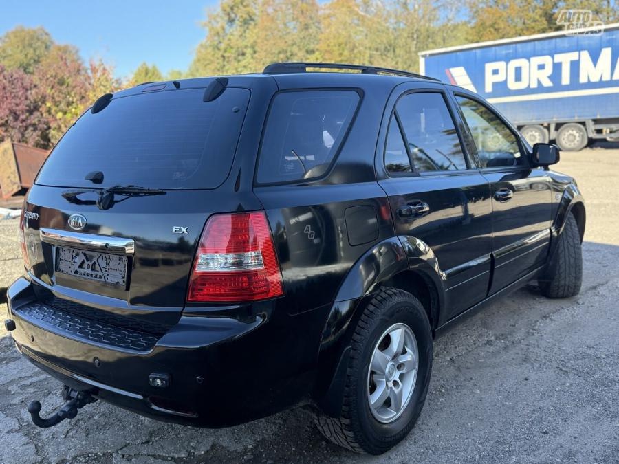 Melns Kia Sorento 2008 Prienai, ar dzinēja tilpumu 2.50 L un nobraukumu 262 tūkst. km par 3150 €, foto 8 vietnē AUTOMOTO.COM.LV