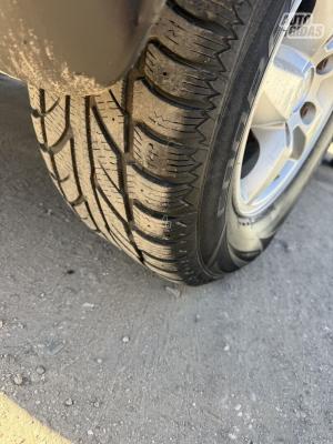 Melns Kia Sorento 2008 Prienai, ar dzinēja tilpumu 2.50 L un nobraukumu 262 tūkst. km par 3150 €, foto 25 vietnē AUTOMOTO.COM.LV