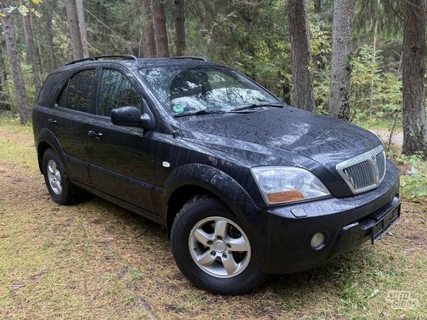 Kia Sorento 2008 Prienai vietnē Melns Kia Sorento 2008 Prienai, ar dzinēja tilpumu 2.50 L un nobraukumu 262 tūkst. km par 3150 €, foto 5 vietnē AUTOMOTO.COM.LV