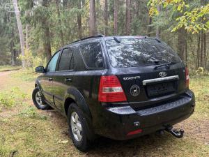 Melns Kia Sorento 2008 Prienai, ar dzinēja tilpumu 2.50 L un nobraukumu 262 tūkst. km par 3150 €, foto 6 vietnē AUTOMOTO.COM.LV