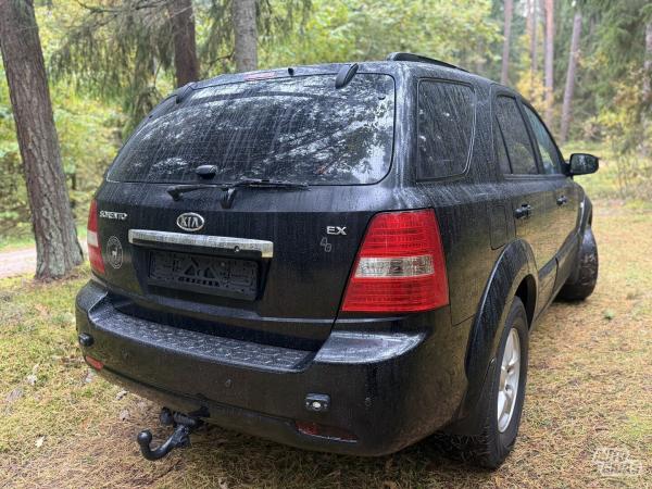 Kia Sorento 2008 Prienai vietnē Melns Kia Sorento 2008 Prienai, ar dzinēja tilpumu 2.50 L un nobraukumu 262 tūkst. km par 3150 €, foto 8 vietnē AUTOMOTO.COM.LV