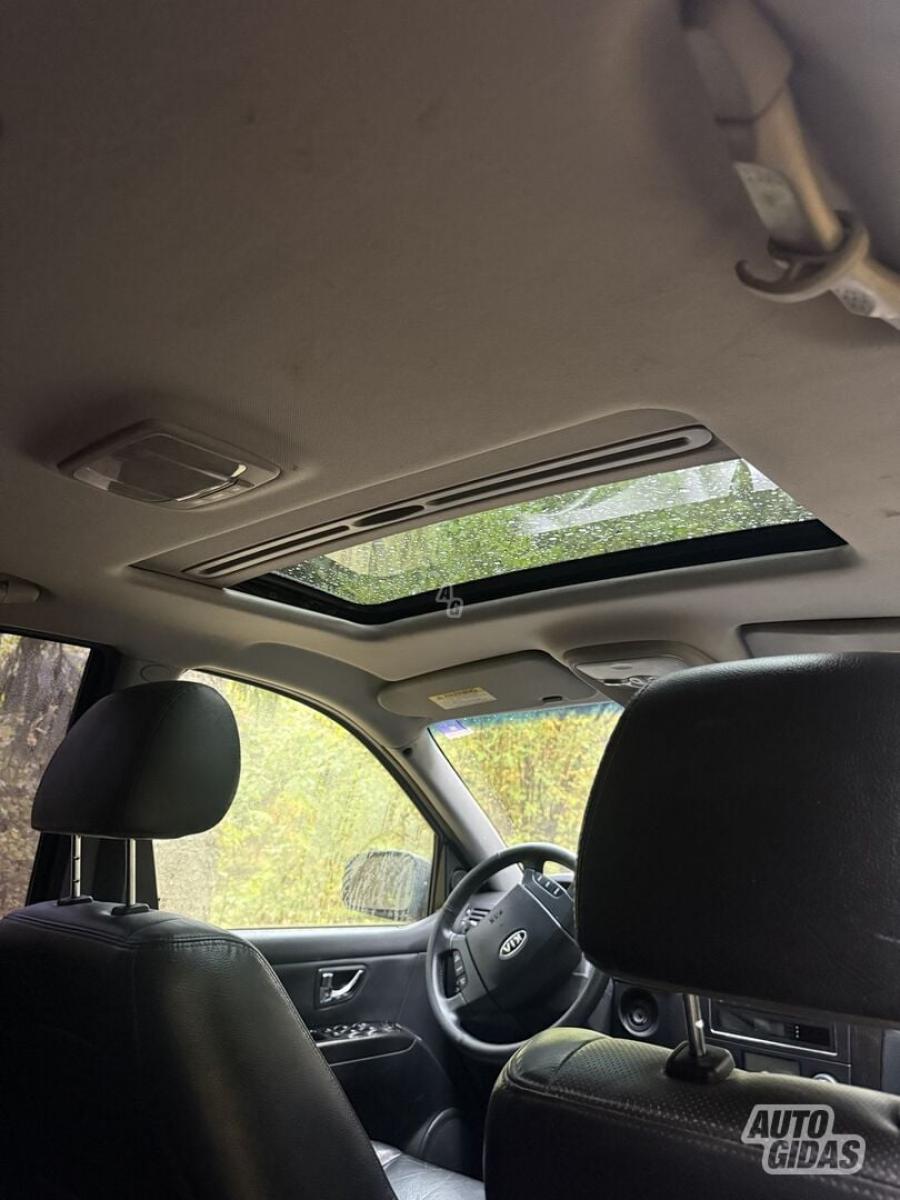 Melns Kia Sorento 2008 Prienai, ar dzinēja tilpumu 2.50 L un nobraukumu 262 tūkst. km par 3150 €, foto 15 vietnē AUTOMOTO.COM.LV
