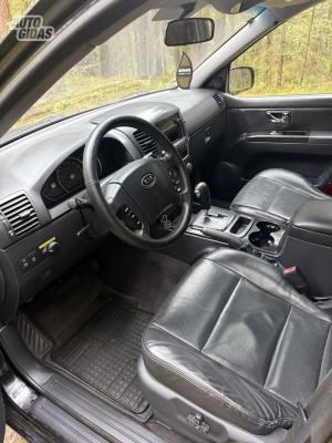 Melns Kia Sorento 2008 Prienai, ar dzinēja tilpumu 2.50 L un nobraukumu 262 tūkst. km par 3150 €, foto 20 vietnē AUTOMOTO.COM.LV