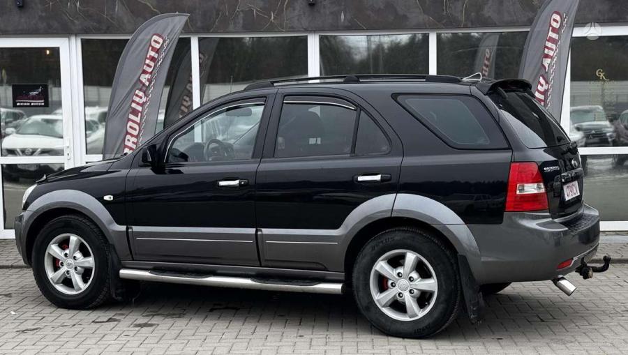 Melns Kia Sorento 2009 Radviliškis, ar dzinēja tilpumu 2.50 L un nobraukumu 260 tūkst. km par 4250 €, foto 7 vietnē AUTOMOTO.COM.LV